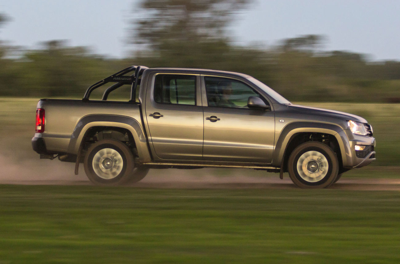Volkswagen Argentina festeja la producción de 700.000 Amarok - Minuto Motor