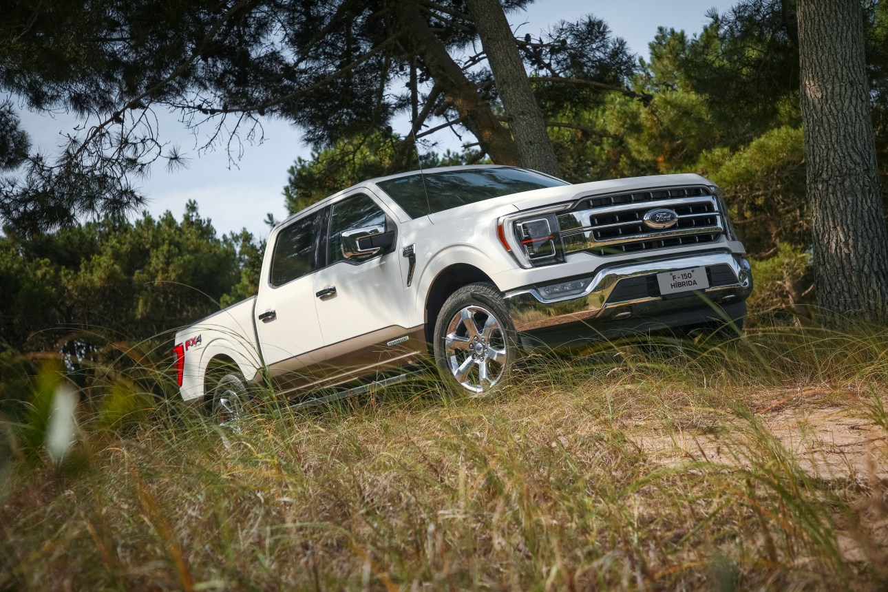 Ford presentó oficialmente la F-150 HEV - Minuto Motor